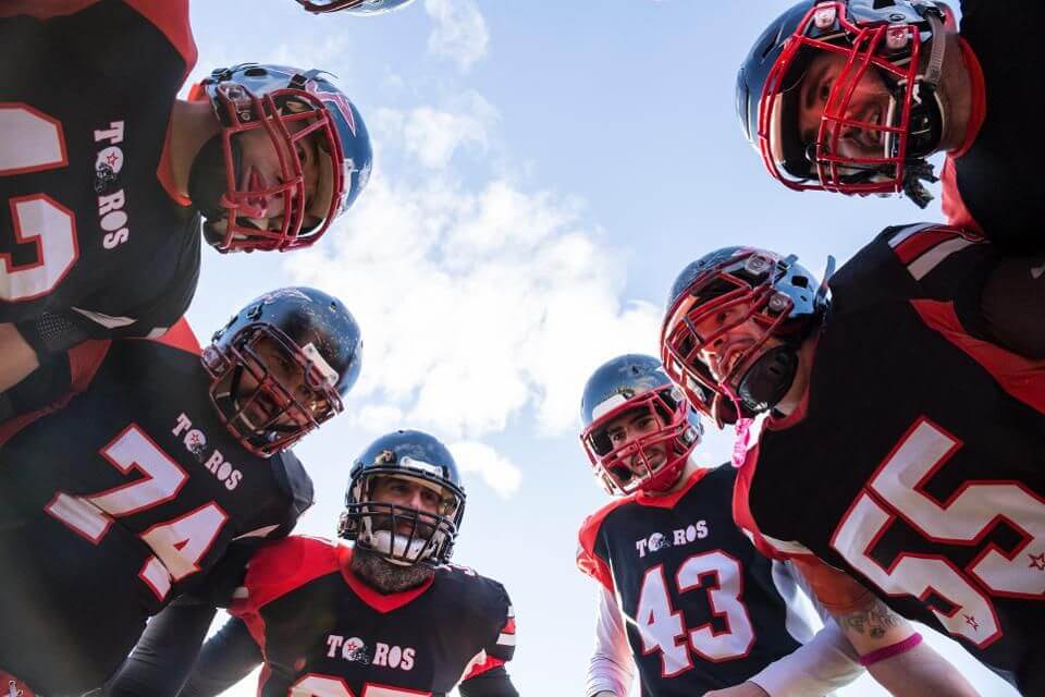Why Football s Huddle Is So Important Now Centrical
